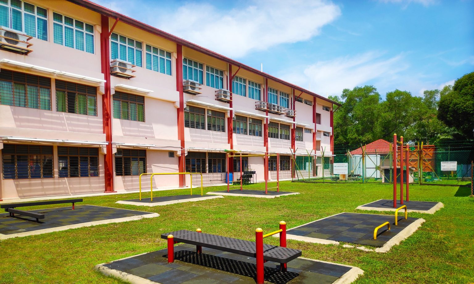 About – Microsoft Showcase School